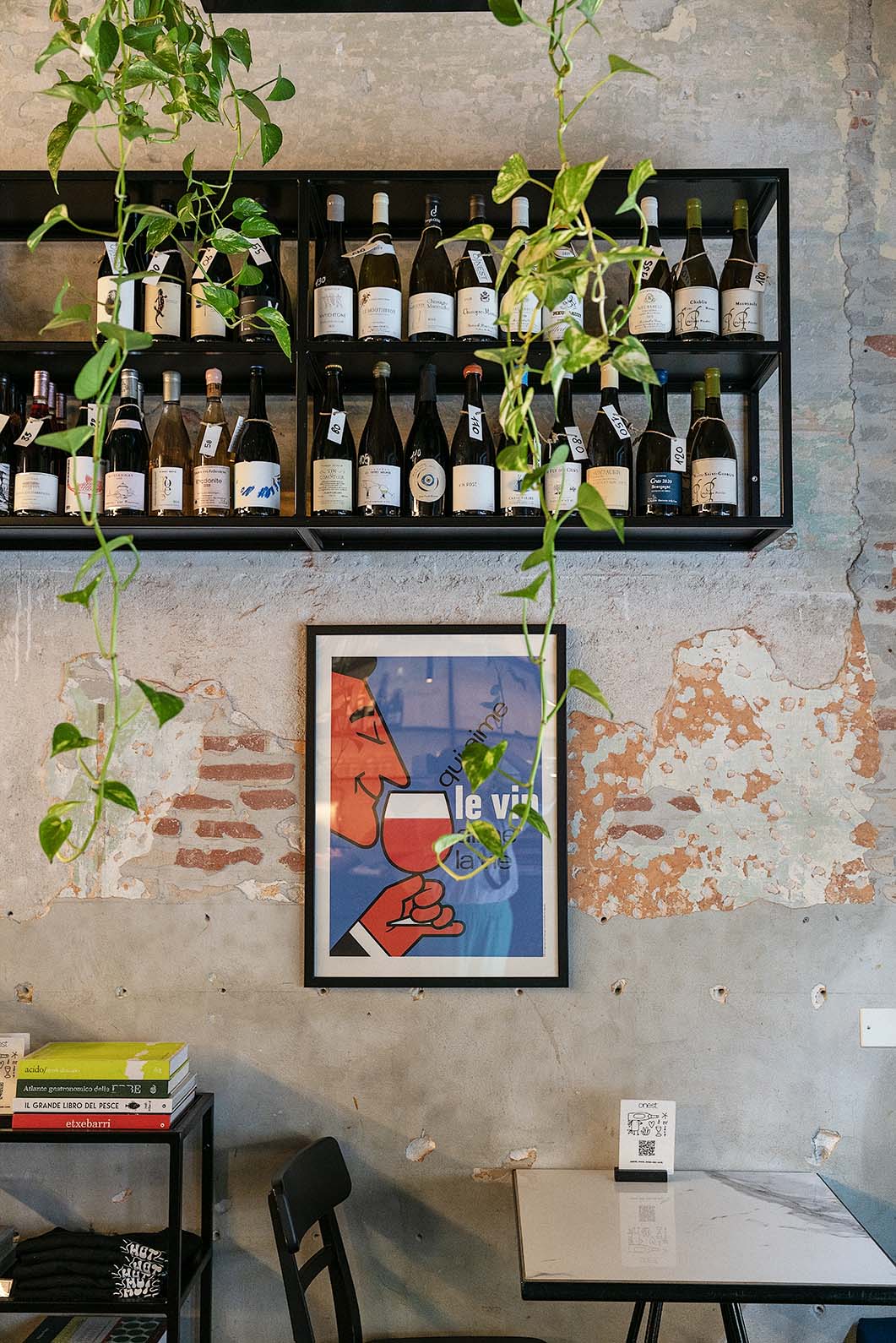 Onest Milano: vini naturali, specialty e piattini | Le strade di Milano