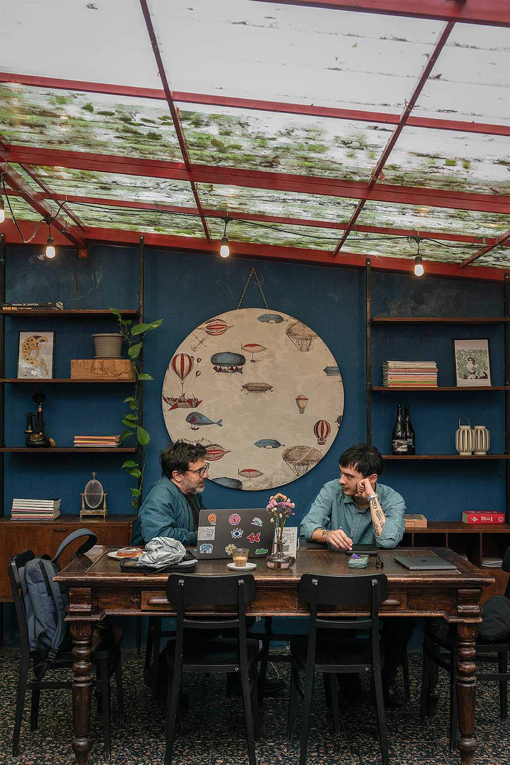 Onest Milano: vini naturali, specialty e piattini | Le strade di Milano